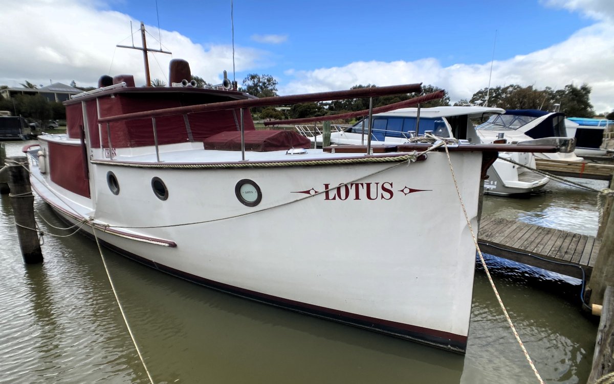 Lotus Is An Elegant River Cruiser Circa 1906: Power Boats | Boats ...