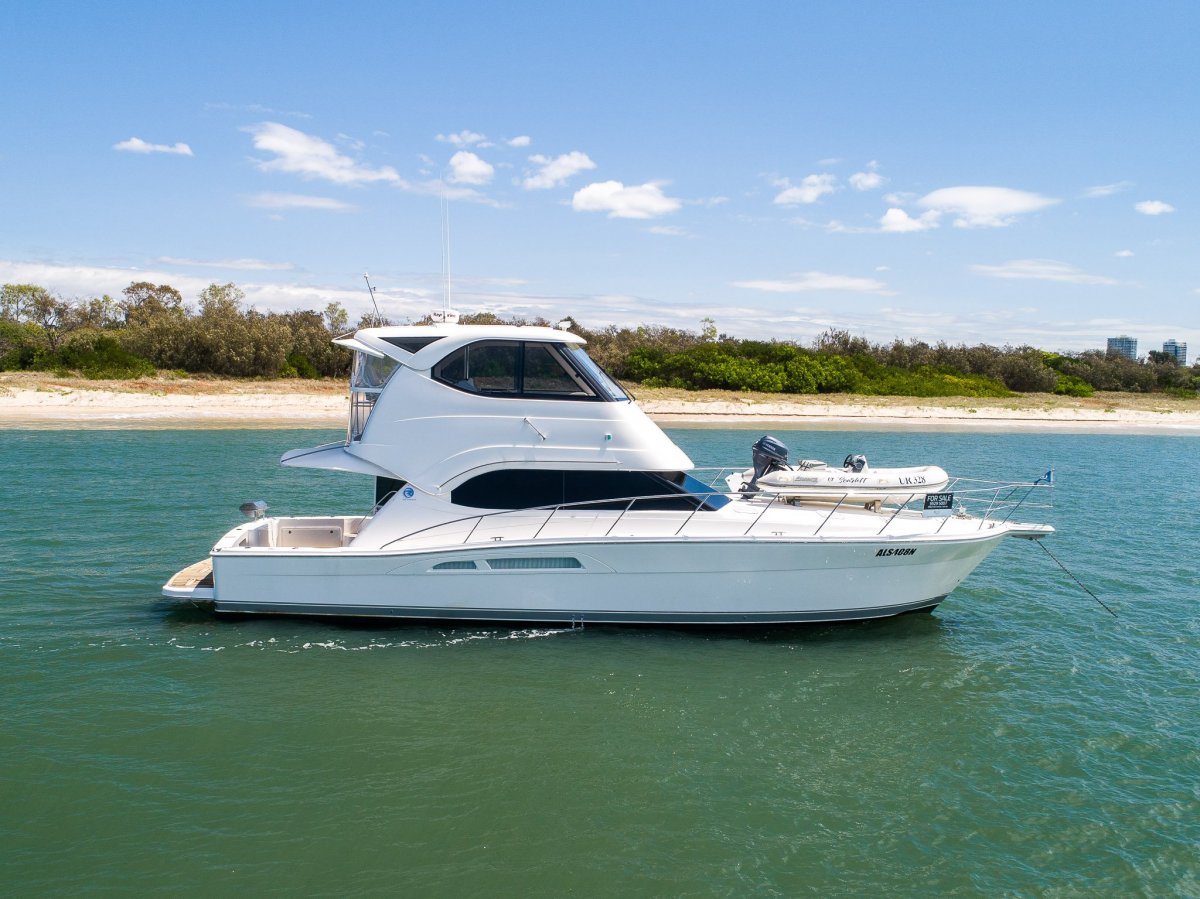 Riviera 47 Enclosed Flybridge: Power Boats | Boats Online for Sale ...
