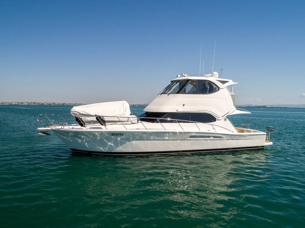 Riviera 47 Enclosed Flybridge: Power Boats | Boats Online for Sale ...