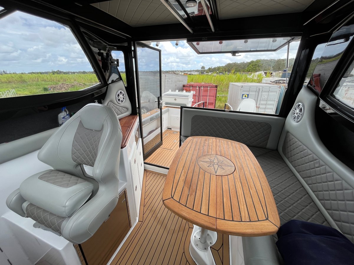 Moda 2900 Custom Wide Body Aluminium Power Catamaran: Power Boats ...