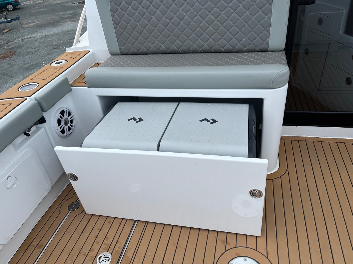 Moda 2900 Custom Wide Body Aluminium Power Catamaran: Power Boats ...