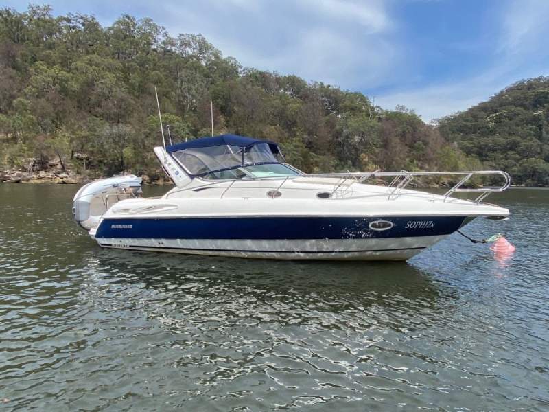 Sunrunner 3300 Deluxe: Power Boats | Boats Online for Sale | Fibreglass ...