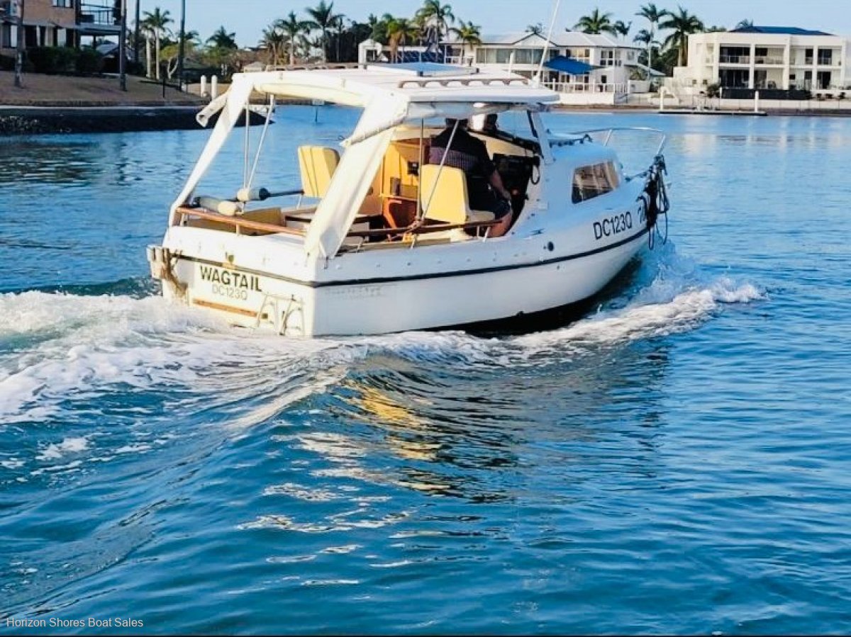 Deltacraft Islander: Power Boats | Boats Online for Sale | Fibreglass ...