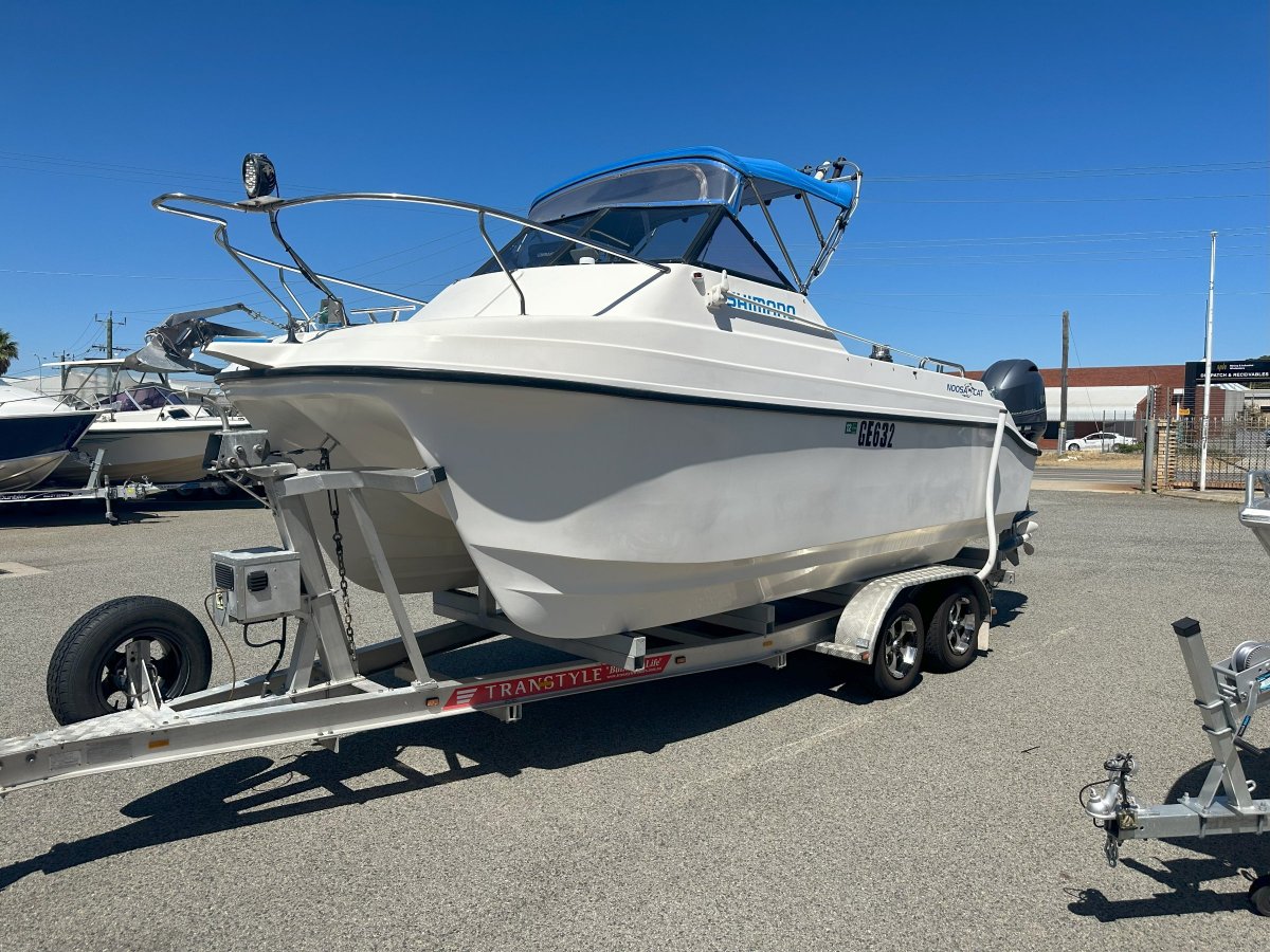 Noosa Cat 1850 Sportsman Near New Twin Yamaha 90hp 4 Strokes: Power ...