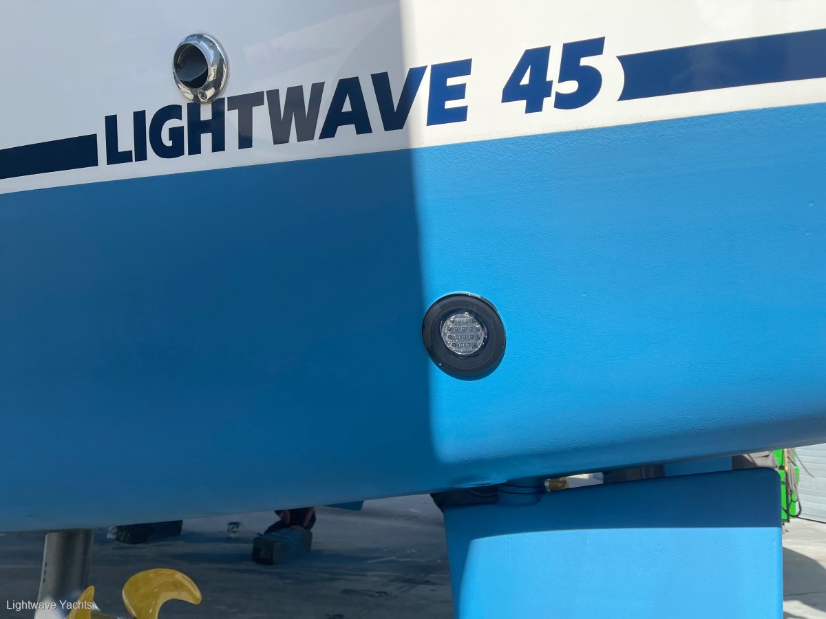 Used Lightwave 45 Grande Luxe Cruising. Galley Up, Fwd Nav. for Sale ...