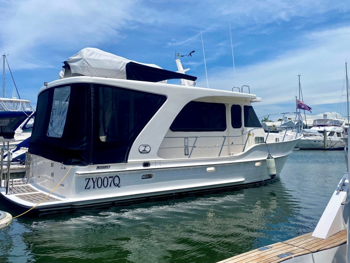 Integrity 340 Sedan: Power Boats | Boats Online for Sale | Fibreglass ...