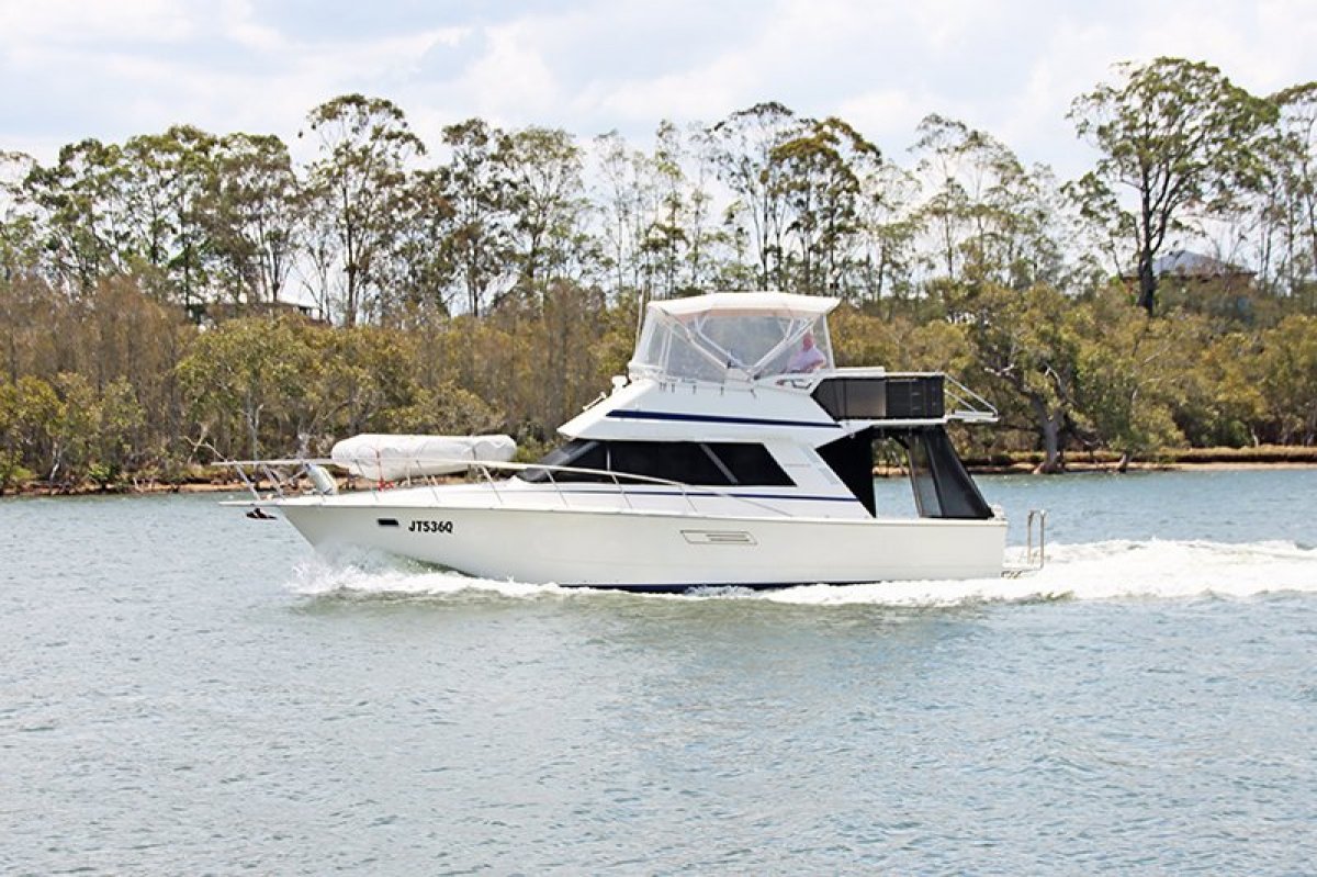 Dominator 38 Flybridge: Power Boats | Boats Online for Sale | Fibreglass/grp | Boats Online