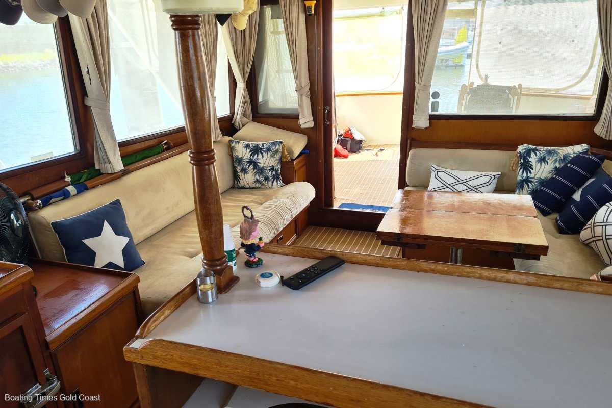 Mariner 43 Flybridge For Sale On The Gold Coast: Power Boats | Boats ...