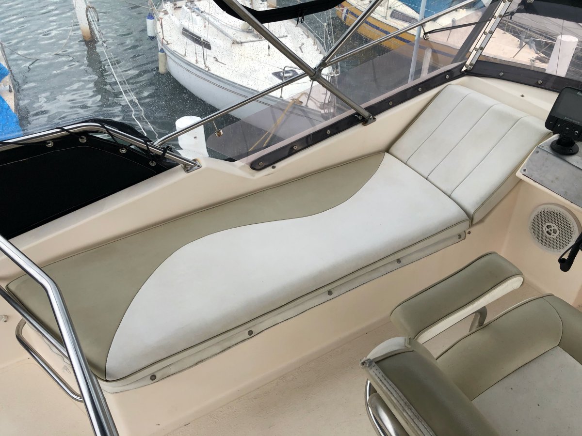 Markline 1000 Deluxe Flybridge Cruiser Diesel, "very clean" For Sale ...