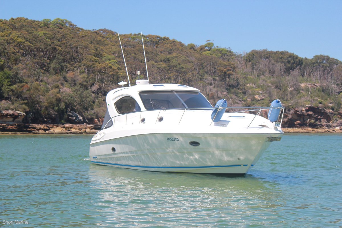 Mustang 4200 Hard Top: Power Boats | Boats Online for Sale | Fibreglass ...