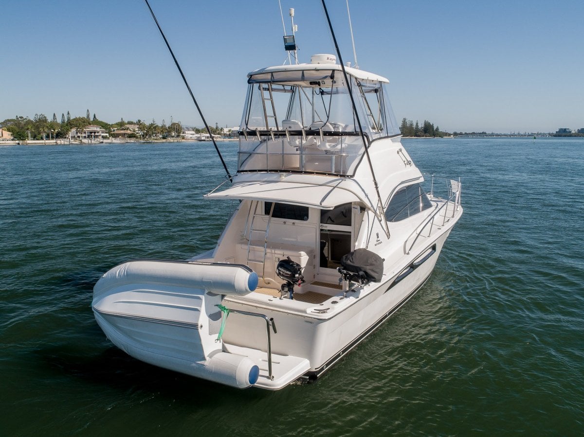 Used Riviera 37 Open Flybridge - Upgraded 370hp Engines for Sale ...
