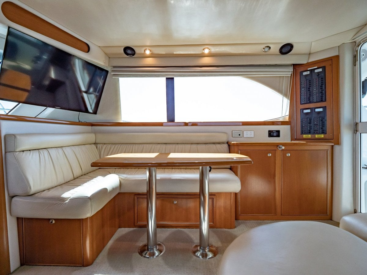 Used Riviera 37 Open Flybridge - Upgraded 370hp Engines for Sale ...