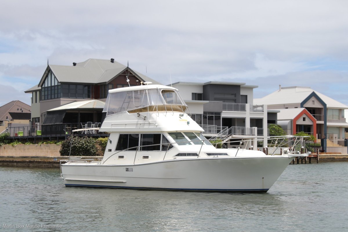 Steber 36 Flybridge With Twin Perkins Diesels: Power Boats | Boats ...