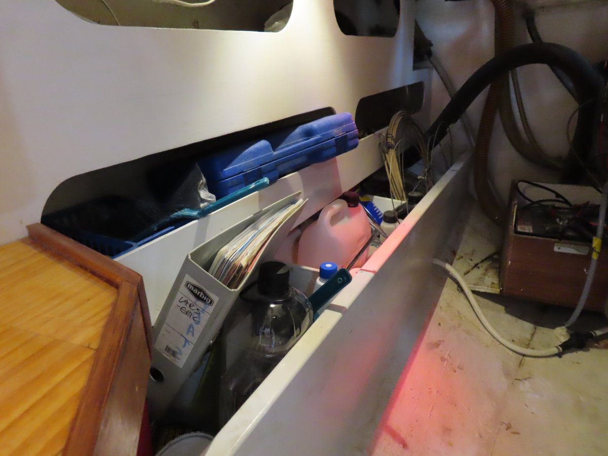 Used Manitou 32 Centre Cockpit Capable And Comfortable Cruising Yacht ...