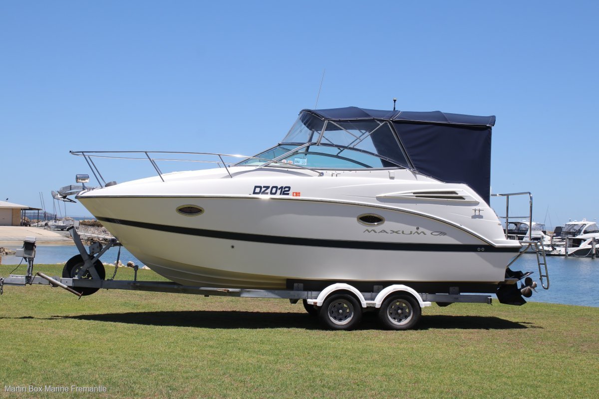 Used Maxum 2500 Se With One Owner History for Sale | Boats For Sale ...