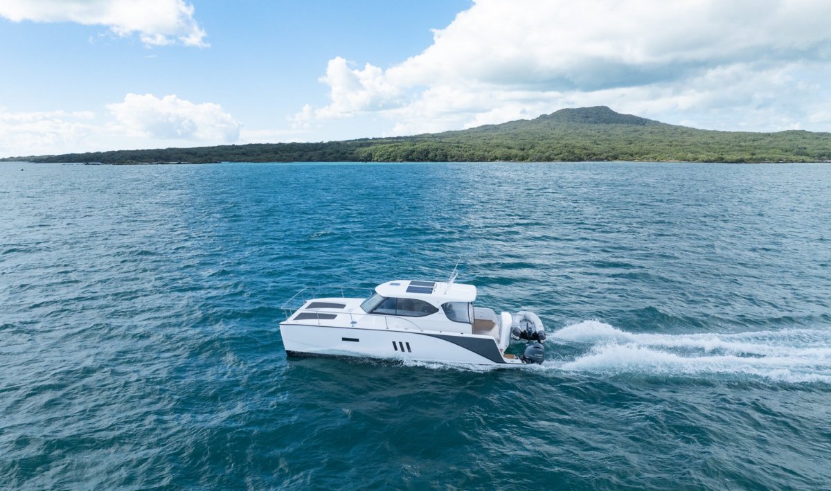 Prowler 10.8 Sf: Power Boats | Boats Online for Sale | Fibreglass/grp ...