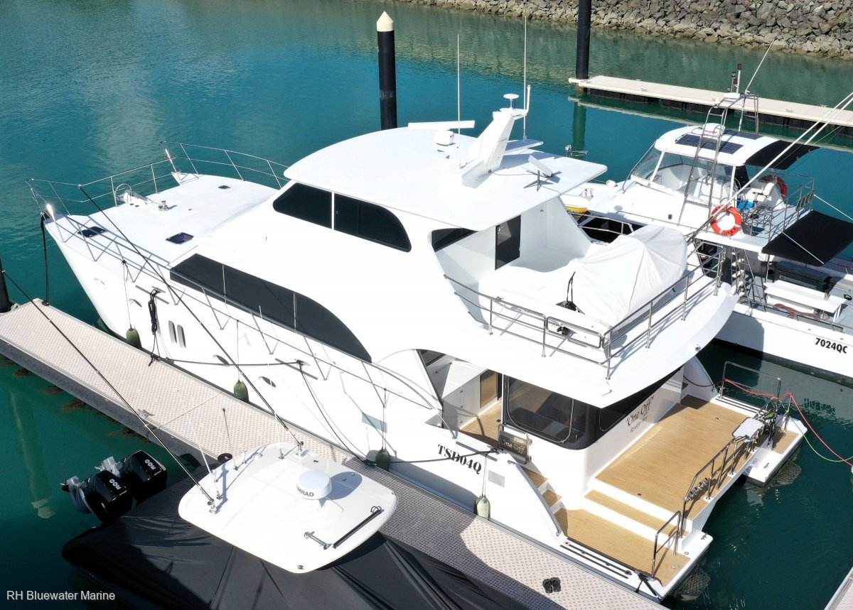 Coral Coast Power Catamaran 18.8m Enclosed Flybridge For Sale | RH ...