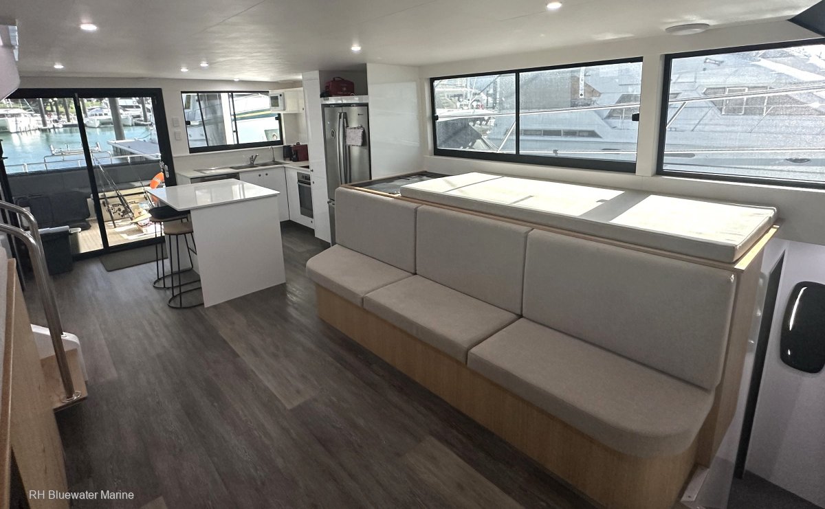 Coral Coast Power Catamaran 18.8m Enclosed Flybridge For Sale | RH ...