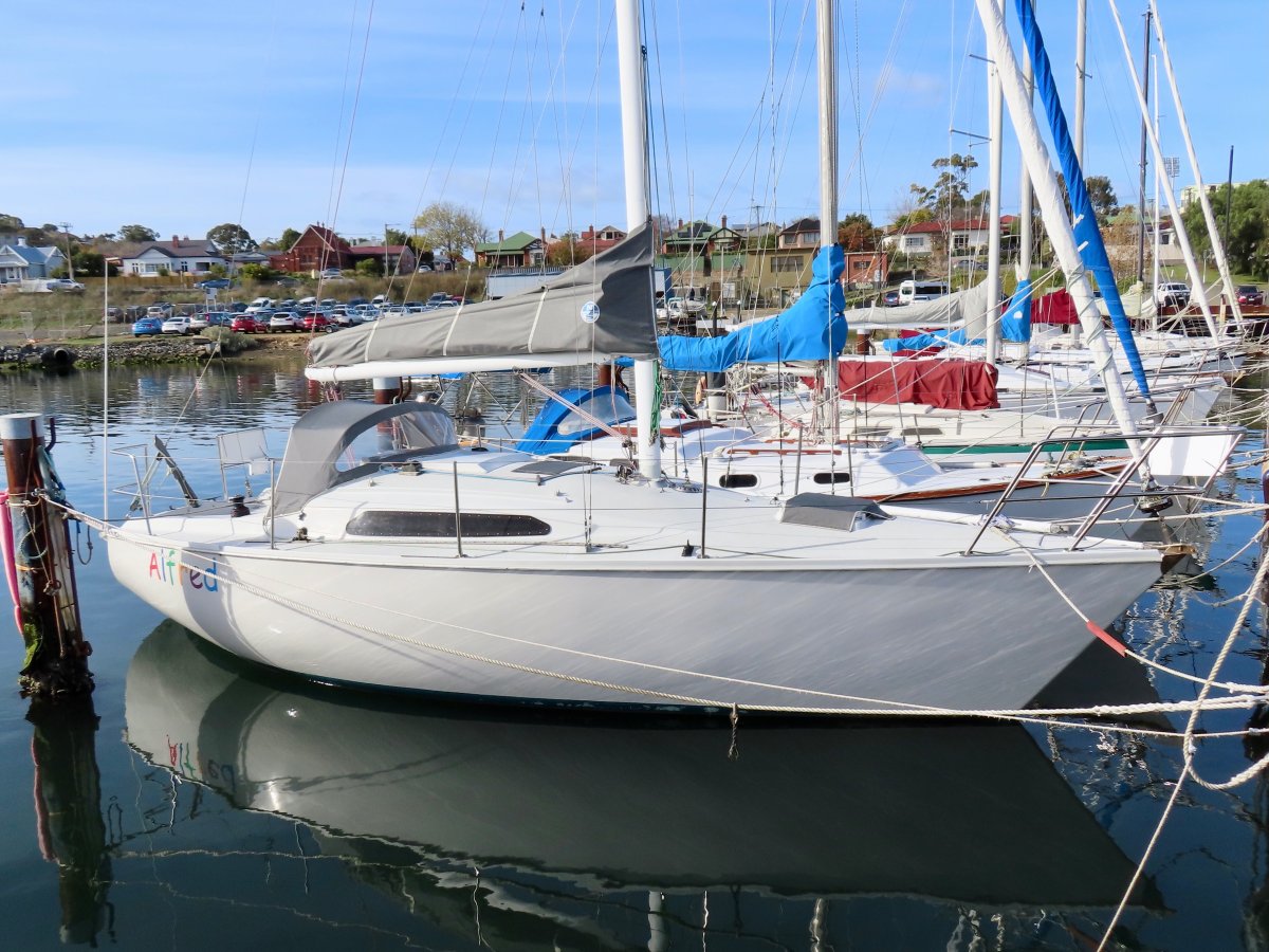 Used Mutiny 28 Excellent Condition, Many Upgrades! for Sale | Yachts ...