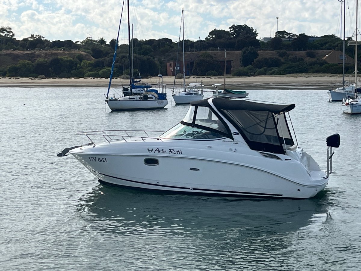 Sea Ray 260 Sundancer: Power Boats | Boats Online for Sale | Fibreglass ...