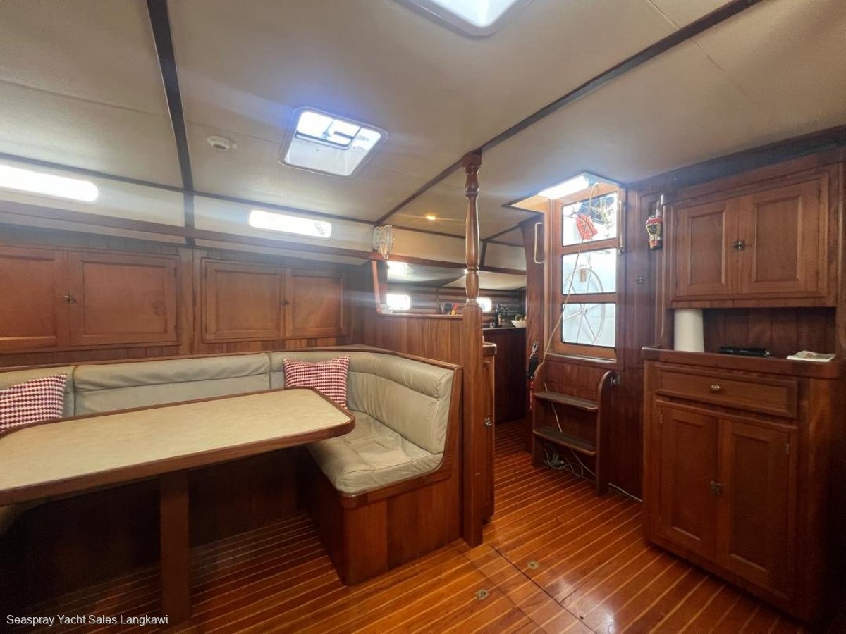 Used Bruce Roberts Pilothouse Ketch 54 Professionally Built In New ...
