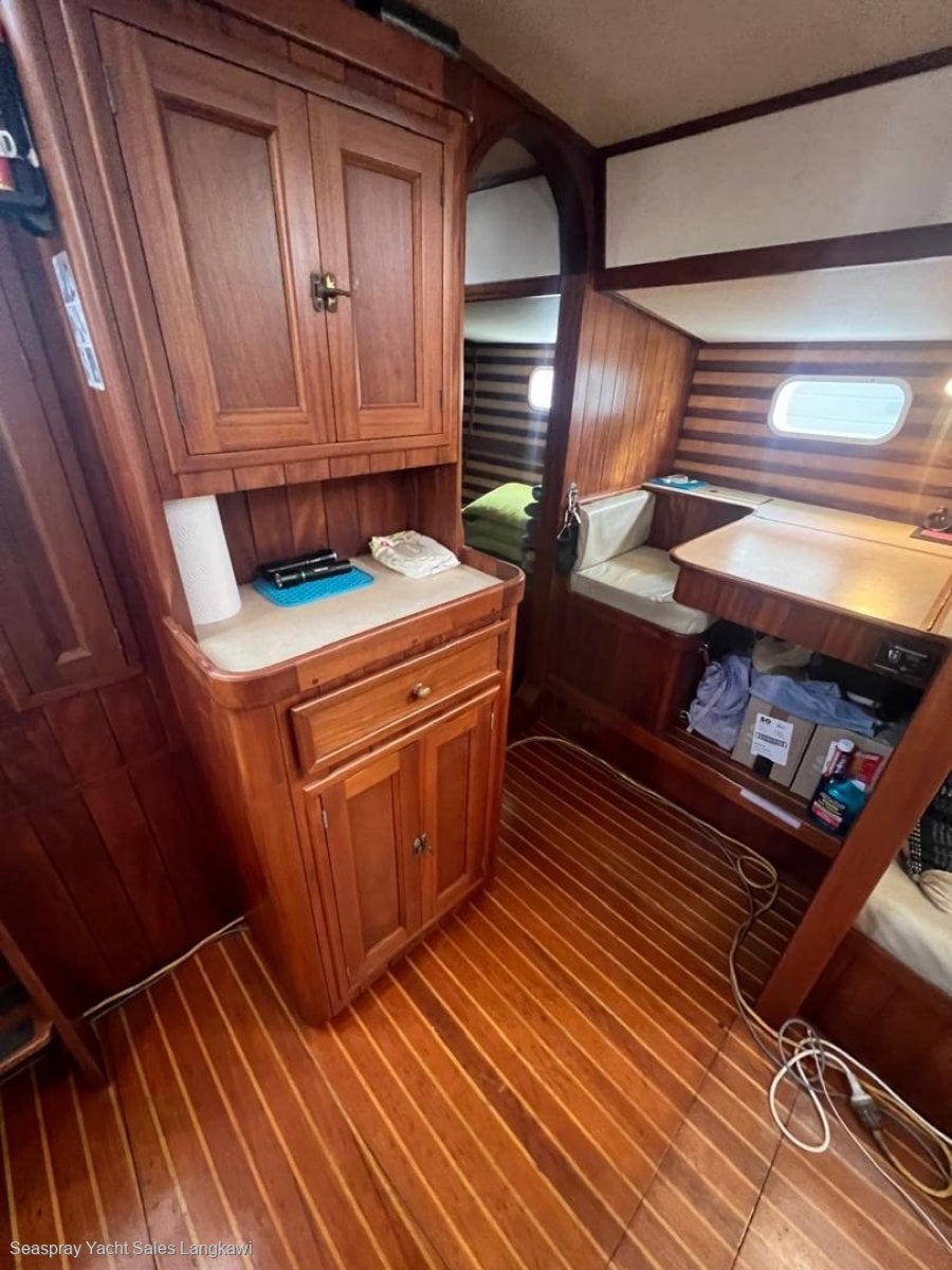 Used Bruce Roberts Pilothouse Ketch 54 Professionally Built In New ...