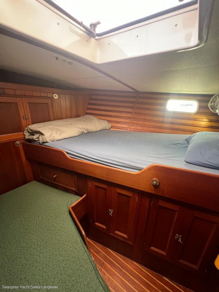 Used Bruce Roberts Pilothouse Ketch 54 Professionally Built In New ...