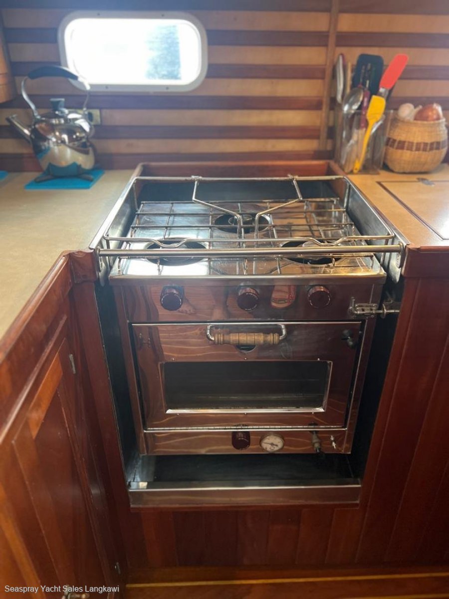 Used Bruce Roberts Pilothouse Ketch 54 Professionally Built In New ...