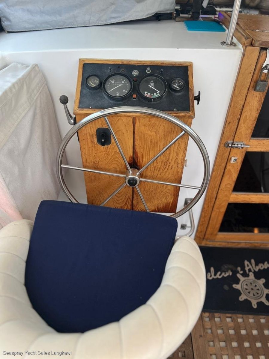 Used Bruce Roberts Pilothouse Ketch 54 Professionally Built In New ...