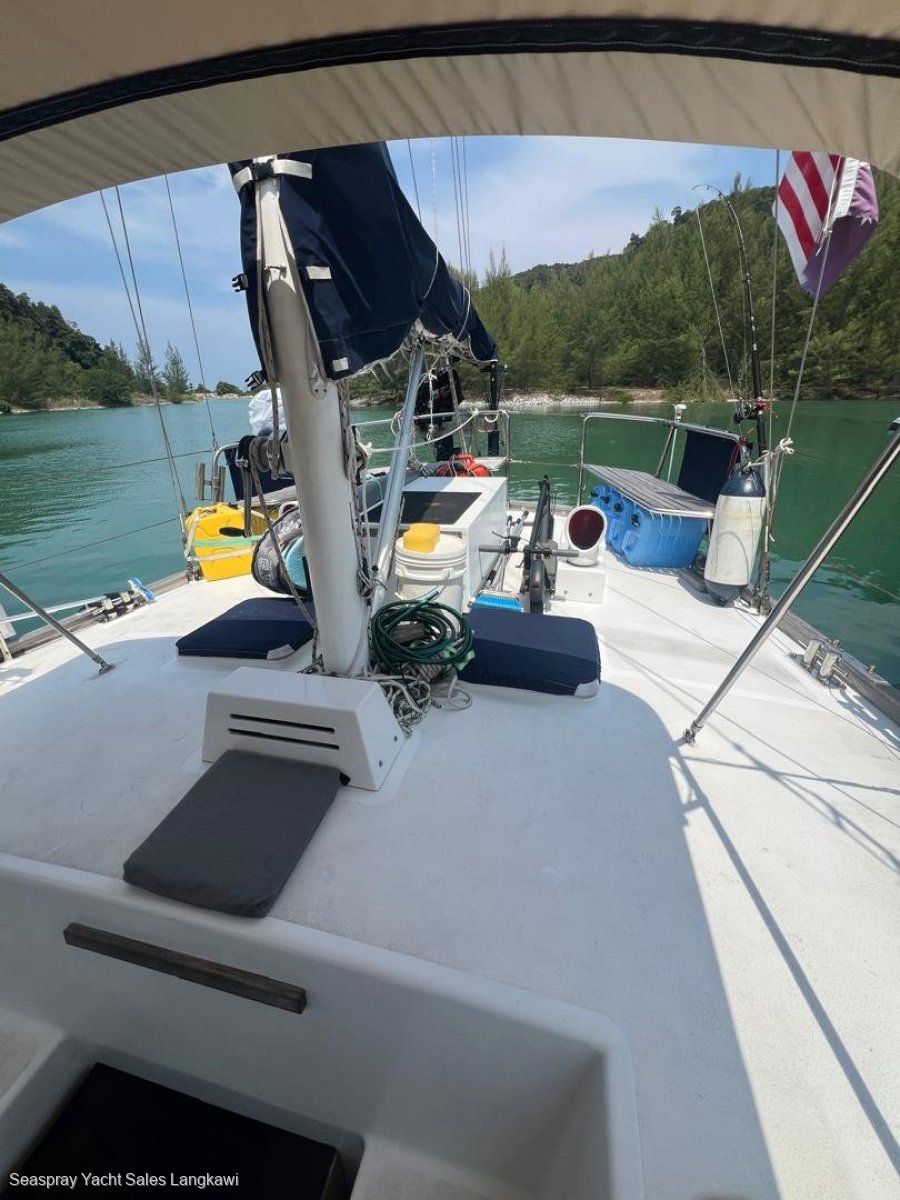 Used Bruce Roberts Pilothouse Ketch 54 Professionally Built In New ...