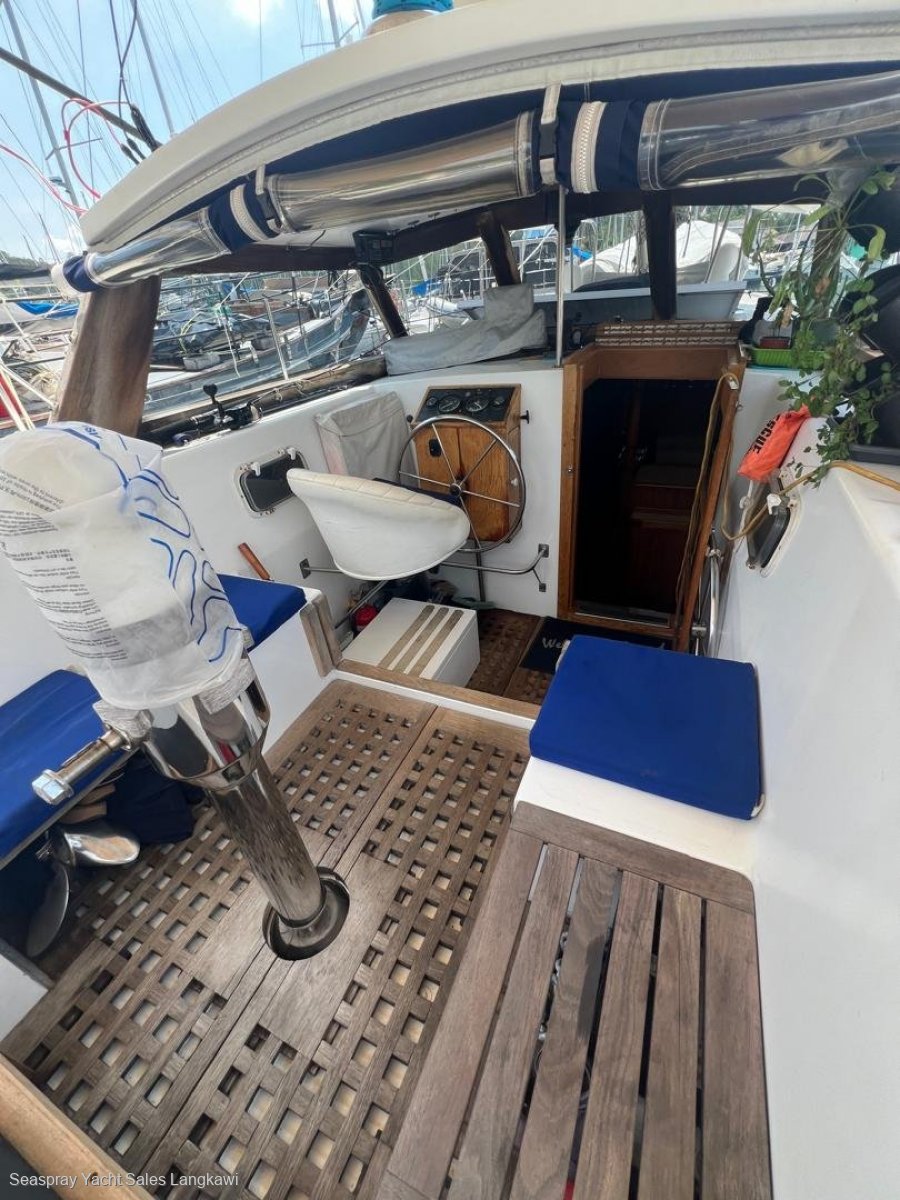 Used Bruce Roberts Pilothouse Ketch 54 Professionally Built In New ...