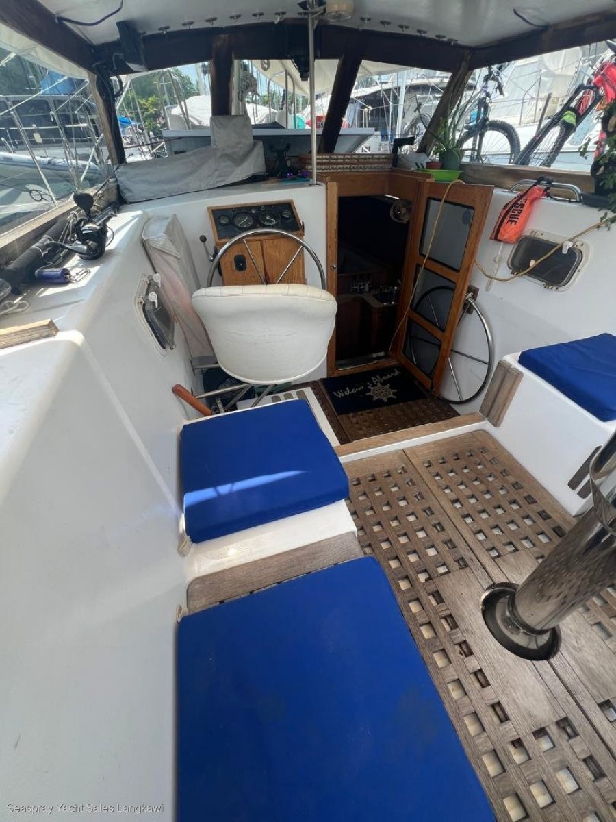 Used Bruce Roberts Pilothouse Ketch 54 Professionally Built In New ...