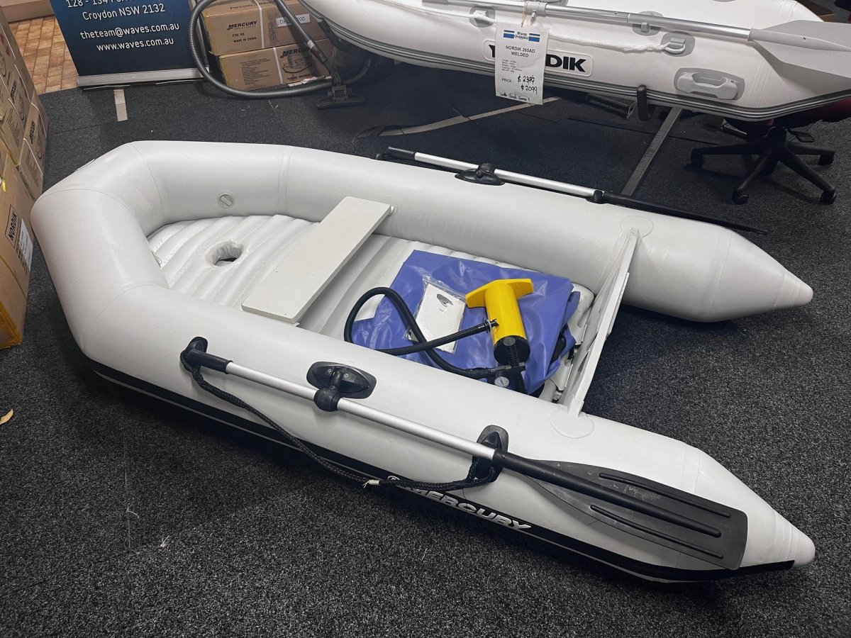 Mercury 270 Inflatable Dinghy In Excellent (as New) Condition: Dinghies ...