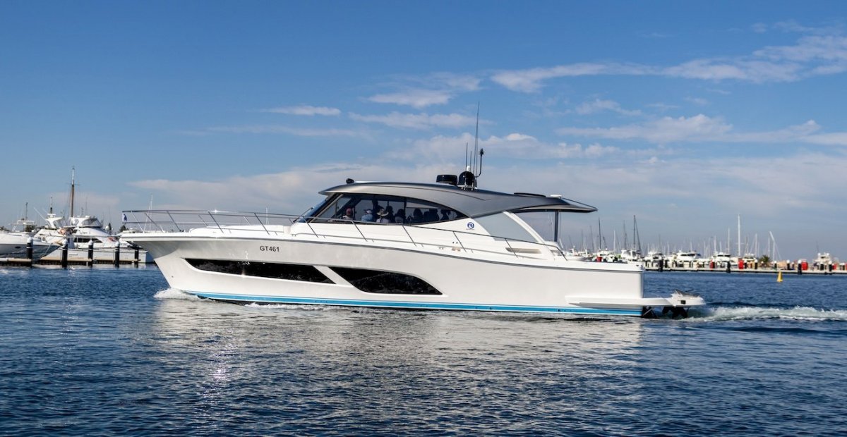 Riviera 505 Suv: Power Boats | Boats Online for Sale | Fibreglass/grp ...