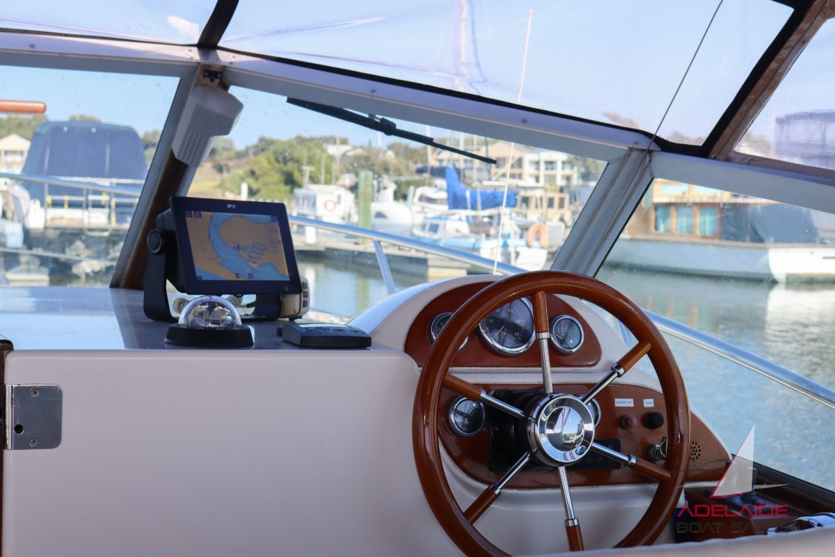 Azzura 33 Commuter For Sale | Adelaide Boat Sales