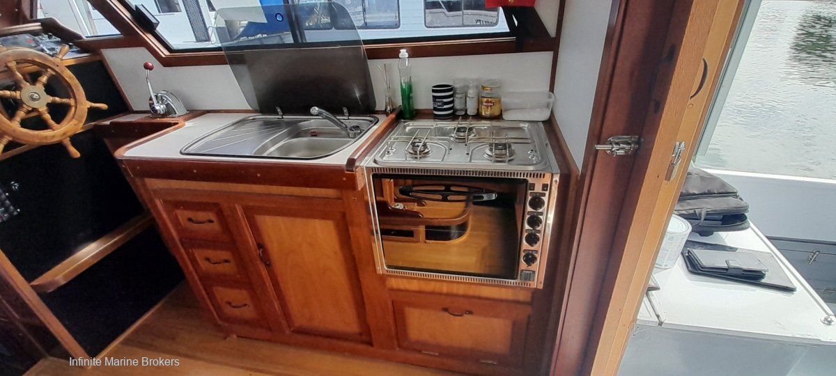 Kliese 32 Bay Cruiser: Power Boats | Boats Online for Sale | Fibreglass ...