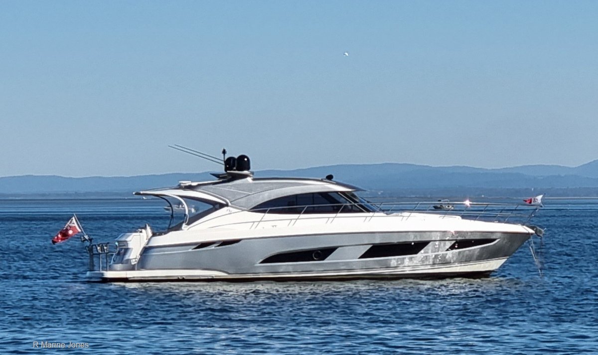 Riviera 4800 Sport Yacht: Power Boats | Boats Online for Sale ...