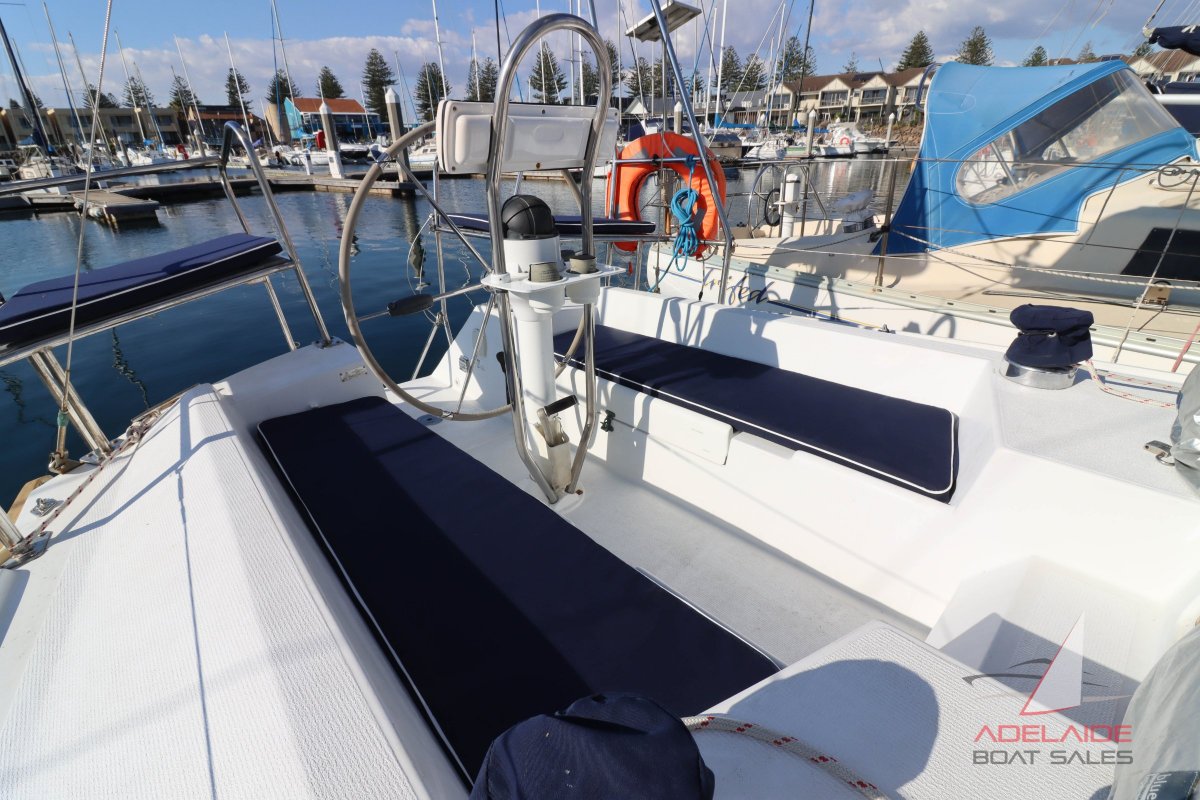 Used Van De Stadt Maestro 31 for Sale | Yachts For Sale | Yachthub
