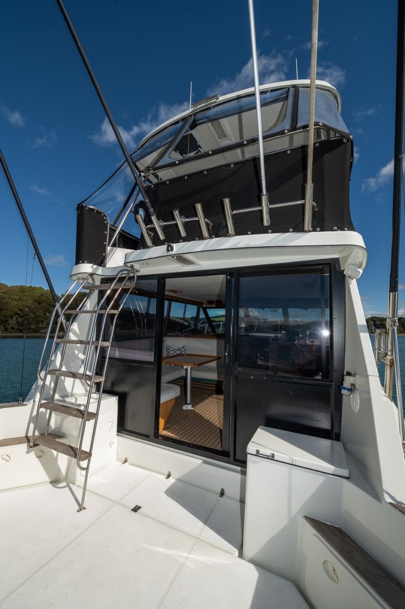 Used Riviera 38 for Sale | Boats For Sale | Yachthub