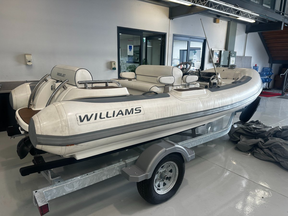 Williams 445 Dieseljet: Power Boats | Boats Online for Sale ...