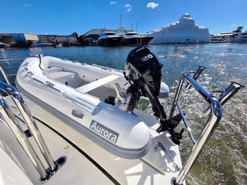 New Aurora Reefrider Cl 310 Light Weight Aluminium Hull for Sale ...