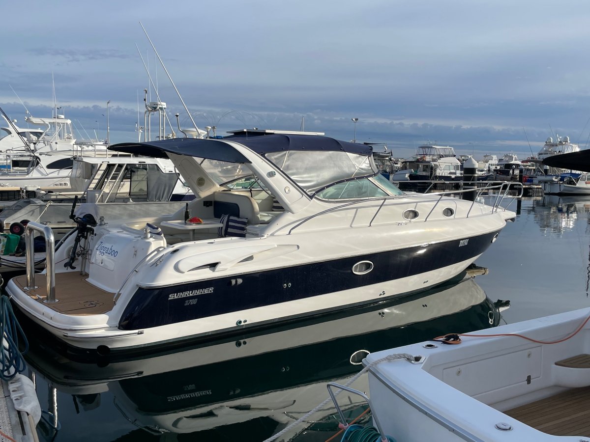 Sunrunner 3700 Yanmar Direct Shaft Turbo Diesel Upgrade: Power Boats ...