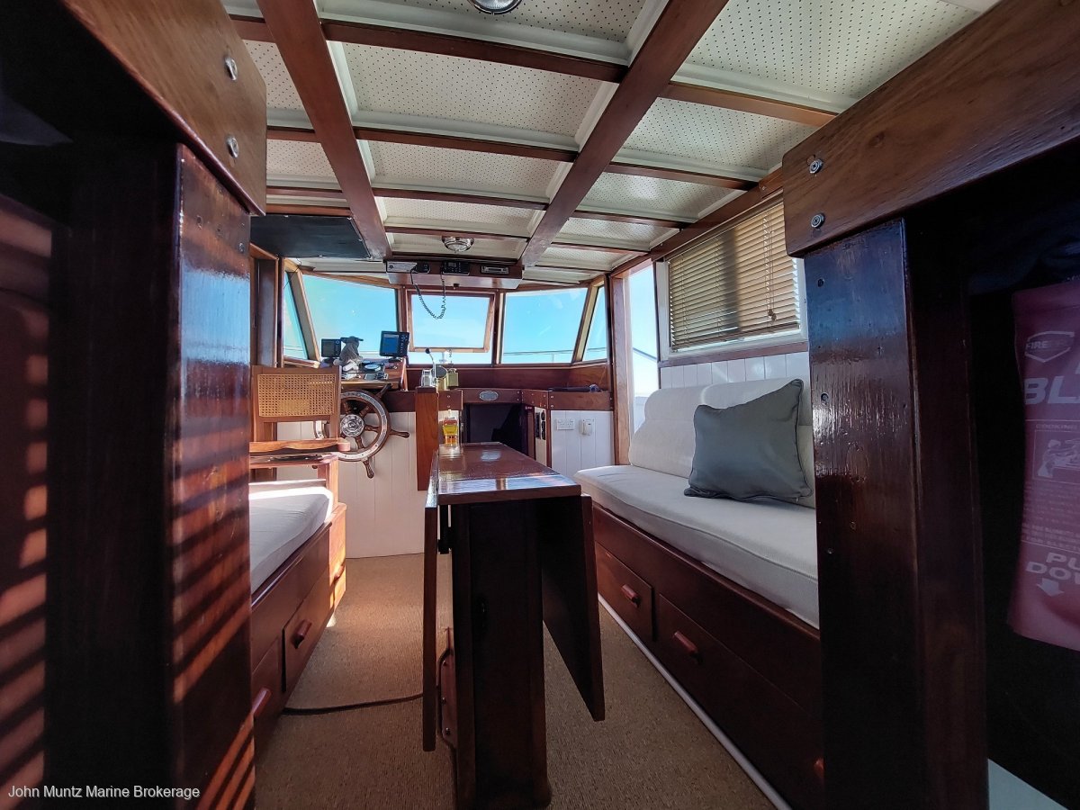 Bay Cruiser 42 Albert W Pryor Bridge-deck Cruiser: Power Boats | Boats ...
