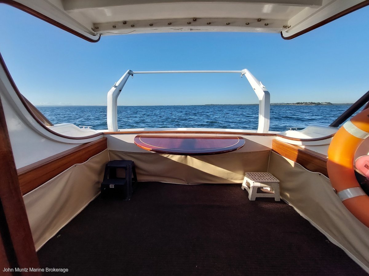 Bay Cruiser 42 Albert W Pryor Bridge-deck Cruiser For Sale | John Muntz ...