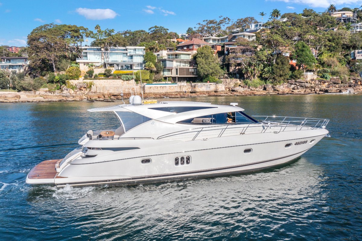 Riviera 5800 Sport Yacht: Power Boats | Boats Online for Sale ...