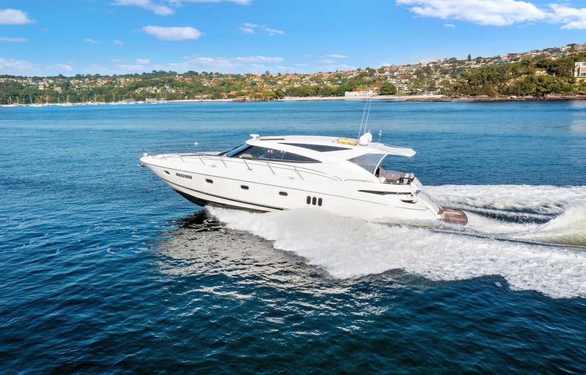 Riviera 5800 Sport Yacht: Power Boats | Boats Online for Sale ...