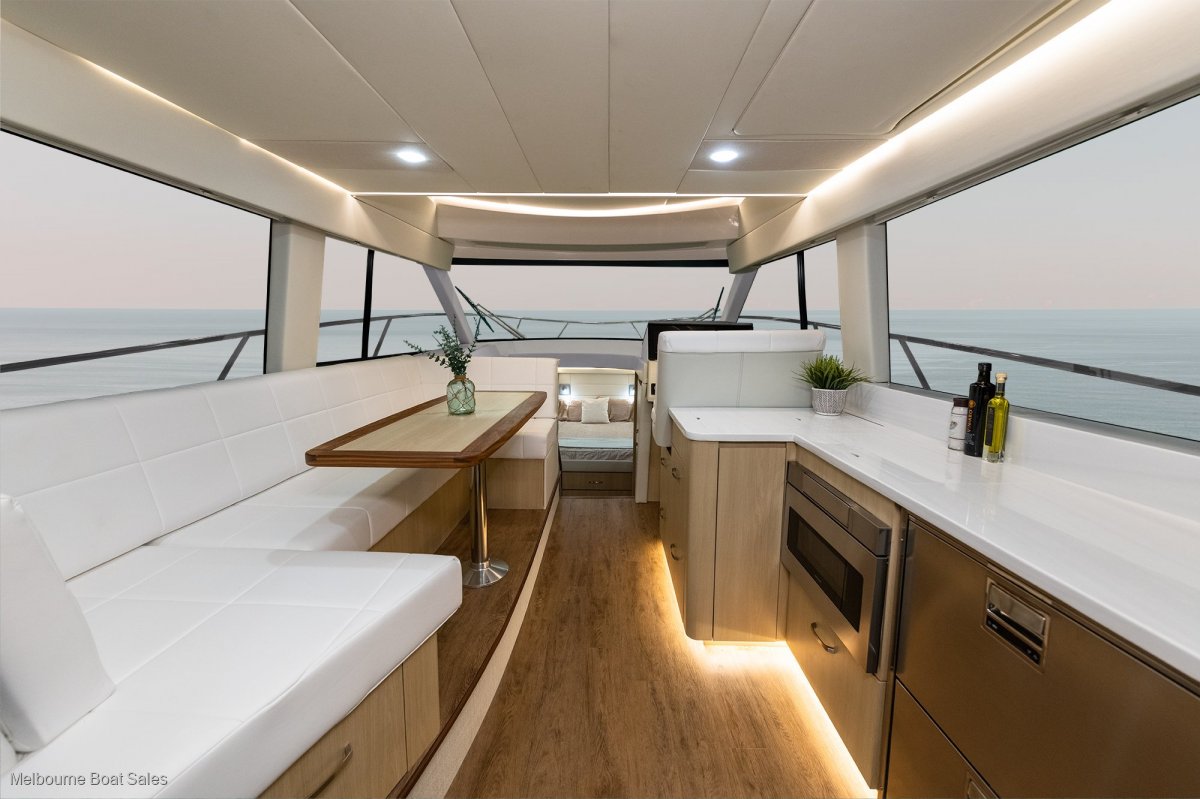 New Regal 42 Xo - Full Beam Retractable Hardtop for Sale | Boats For ...