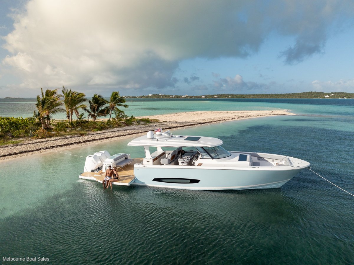 New Regal 50 Sav - A Flagship Of Refinement: Power Boats | Boats Online ...