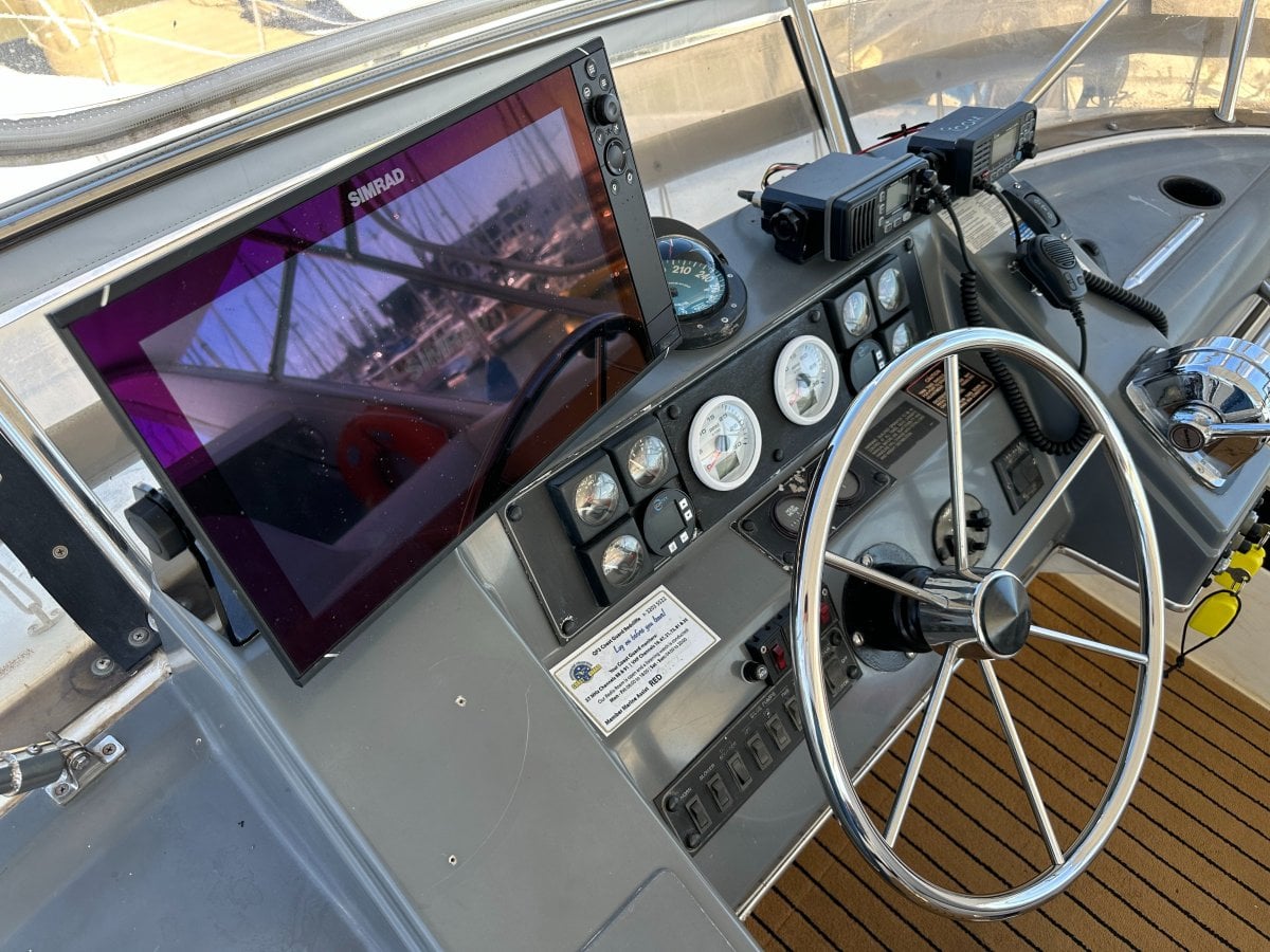 Used Bayliner 4388 Flybridge for Sale | Boats For Sale | Yachthub