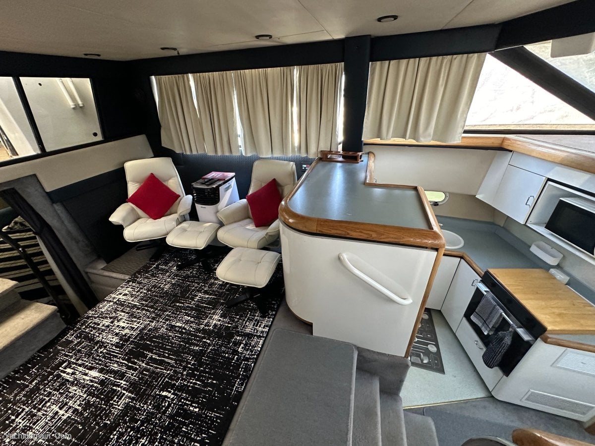 Used Bayliner 4388 Flybridge for Sale | Boats For Sale | Yachthub